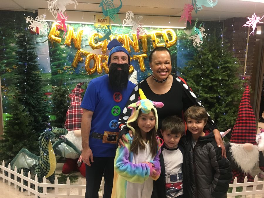 View Account Photos | Entourage Yearbooks Link